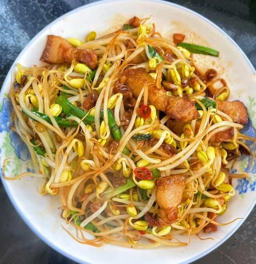 黄豆炒肉怎么做好吃_黄豆炒肉的家常做法-第1张图片-山城妙识 黄豆炒肉怎么做好吃_黄豆炒肉的家常做法-第1张图片-山城妙识