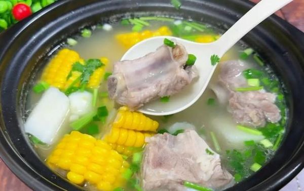 煲排骨汤要不要焯水_排骨焯水好还是不焯水好-第1张图片-山城妙识 煲排骨汤要不要焯水_排骨焯水好还是不焯水好-第1张图片-山城妙识