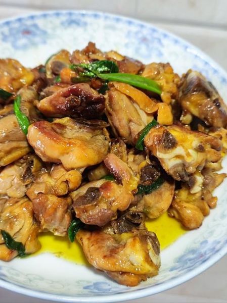 鸡肉炒什么好吃家常菜_鸡肉炒什么菜简单又下饭-第2张图片-山城妙识 鸡肉炒什么好吃家常菜_鸡肉炒什么菜简单又下饭-第2张图片-山城妙识