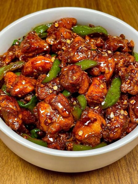 鸡肉炒什么好吃家常菜_鸡肉炒什么菜简单又下饭-第1张图片-山城妙识 鸡肉炒什么好吃家常菜_鸡肉炒什么菜简单又下饭-第1张图片-山城妙识