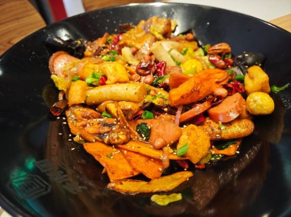 麻辣香锅图片真实图片_如何辨别真假-第2张图片-山城妙识 麻辣香锅图片真实图片_如何辨别真假-第2张图片-山城妙识