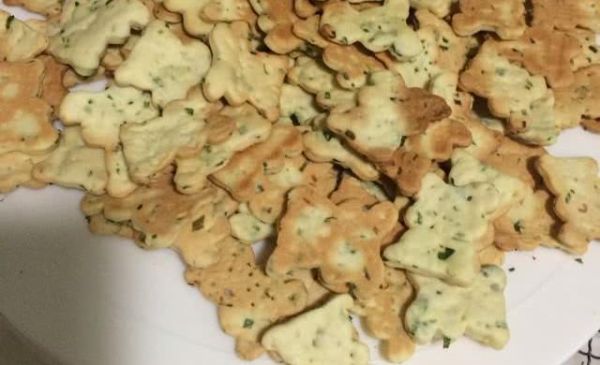 香葱苏打饼干的做法_香葱苏打饼干热量高吗-第3张图片-山城妙识 香葱苏打饼干的做法_香葱苏打饼干热量高吗-第3张图片-山城妙识