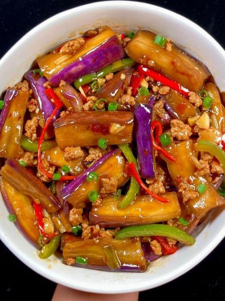 鱼香茄子最简单的做法步骤_新手也能零失败-第3张图片-山城妙识 鱼香茄子最简单的做法步骤_新手也能零失败-第3张图片-山城妙识