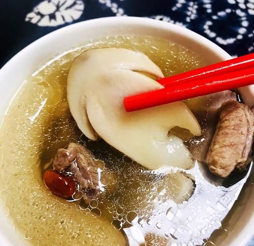 松茸汤怎么炖好喝_松茸做汤的做法大全-第2张图片-山城妙识 松茸汤怎么炖好喝_松茸做汤的做法大全-第2张图片-山城妙识