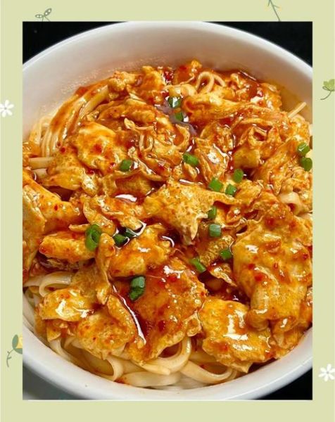 豆瓣酱炒鸡蛋拌面怎么做_豆瓣酱炒鸡蛋拌面热量高吗-第1张图片-山城妙识