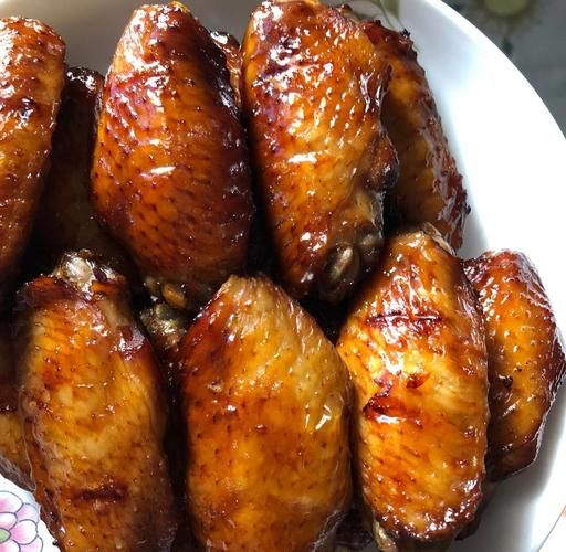 烤箱烤鸡翅需要翻面吗_怎样烤鸡翅才不粘底-第2张图片-山城妙识