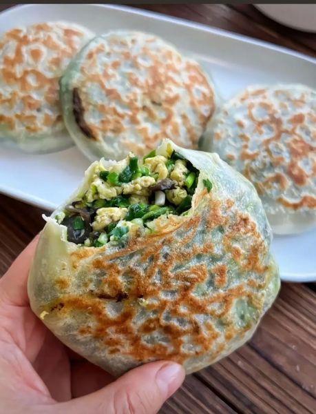 韭菜鸡蛋馅饼热量_减肥能吃吗-第1张图片-山城妙识 韭菜鸡蛋馅饼热量_减肥能吃吗-第1张图片-山城妙识