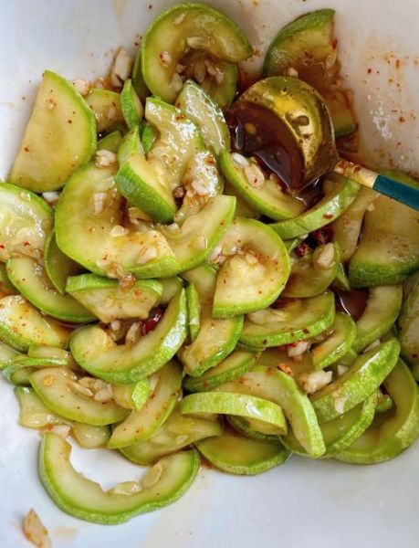 西胡瓜怎么炒好吃_西胡瓜凉拌做法-第1张图片-山城妙识 西胡瓜怎么炒好吃_西胡瓜凉拌做法-第1张图片-山城妙识