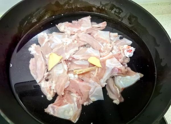 鸭锁骨怎么做_鸭锁骨做法家常版-第1张图片-山城妙识 鸭锁骨怎么做_鸭锁骨做法家常版-第1张图片-山城妙识