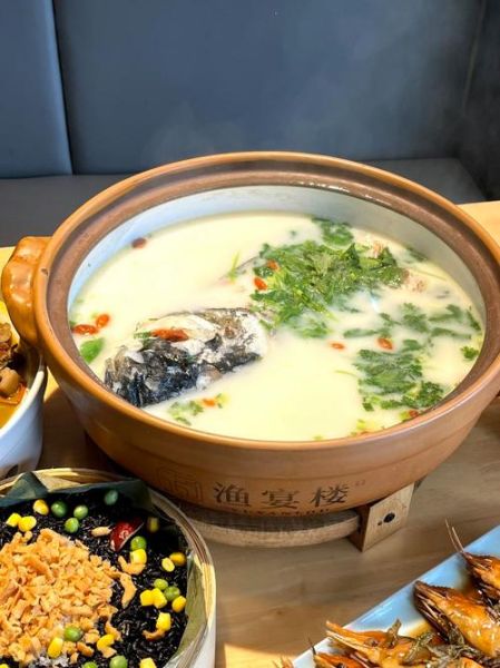 鱼头汤怎么做好吃_鱼头汤去腥技巧-第1张图片-山城妙识