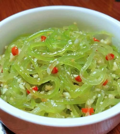 凉拌莴笋丝怎么做_四川家常做法-第1张图片-山城妙识 凉拌莴笋丝怎么做_四川家常做法-第1张图片-山城妙识