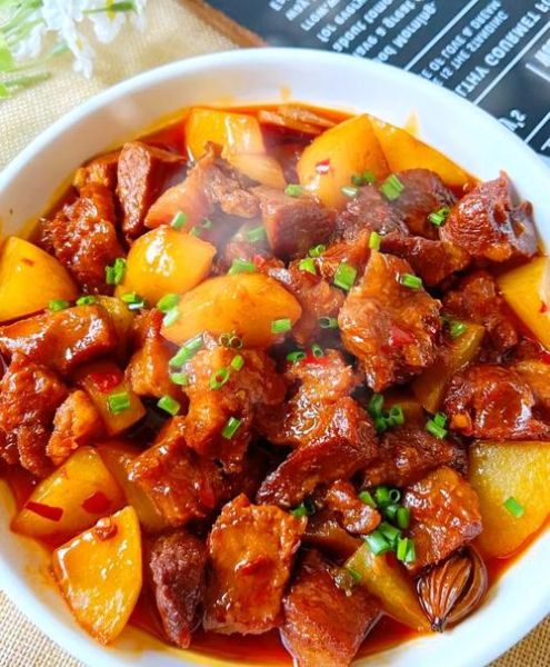 炖牛肉的做法及配料_炖牛肉怎么做好吃又烂-第3张图片-山城妙识