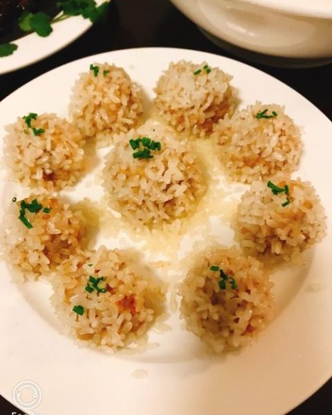 虾仁丸子怎么做_虾仁丸子怎么做好吃又弹牙-第3张图片-山城妙识 虾仁丸子怎么做_虾仁丸子怎么做好吃又弹牙-第3张图片-山城妙识