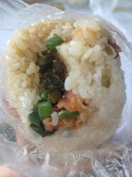 糯米饭团的家常做法_怎么做糯米饭团不粘手-第1张图片-山城妙识