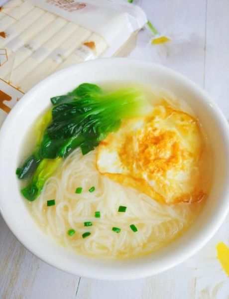 煮面条荷包蛋怎么做_荷包蛋不散技巧-第1张图片-山城妙识 煮面条荷包蛋怎么做_荷包蛋不散技巧-第1张图片-山城妙识