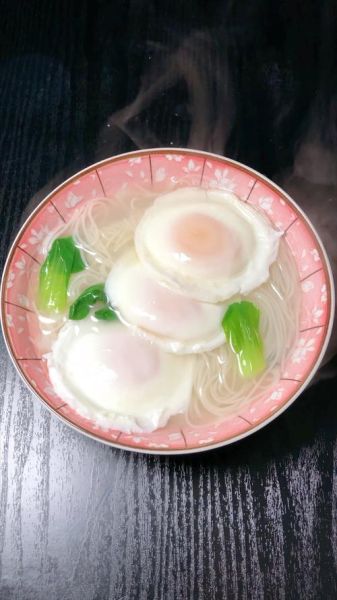 煮面条荷包蛋怎么做_荷包蛋不散技巧-第3张图片-山城妙识 煮面条荷包蛋怎么做_荷包蛋不散技巧-第3张图片-山城妙识
