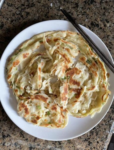 香酥葱油饼怎么做_香酥葱油饼的家常做法-第1张图片-山城妙识 香酥葱油饼怎么做_香酥葱油饼的家常做法-第1张图片-山城妙识