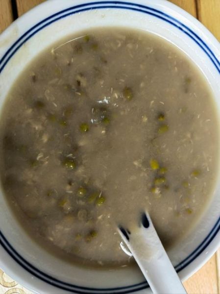 绿豆稀饭解药吗_吃药能喝绿豆稀饭吗-第1张图片-山城妙识 绿豆稀饭解药吗_吃药能喝绿豆稀饭吗-第1张图片-山城妙识