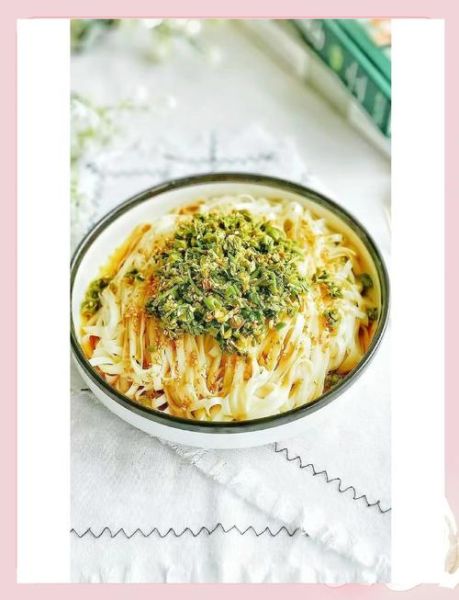 香椿面条怎么做_香椿面条的家常做法-第1张图片-山城妙识