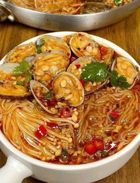 花甲粉丝金针菇怎么做_花甲粉丝金针菇的做法窍门-第3张图片-山城妙识 花甲粉丝金针菇怎么做_花甲粉丝金针菇的做法窍门-第3张图片-山城妙识