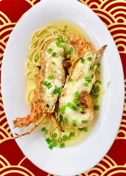 清蒸龙虾怎么做_清蒸龙虾蒸几分钟才熟-第2张图片-山城妙识