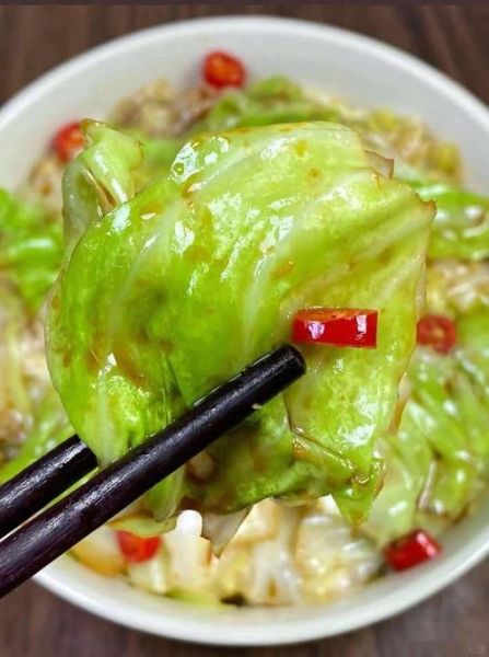 炒卷心菜怎么炒才脆_炒卷心菜要不要焯水-第3张图片-山城妙识 炒卷心菜怎么炒才脆_炒卷心菜要不要焯水-第3张图片-山城妙识