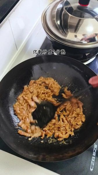 青椒炒肉怎么炒好吃_青椒炒肉家常做法步骤-第2张图片-山城妙识
