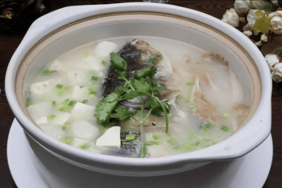 鱼头汤为什么不白_鱼头汤不白怎么办-第3张图片-山城妙识