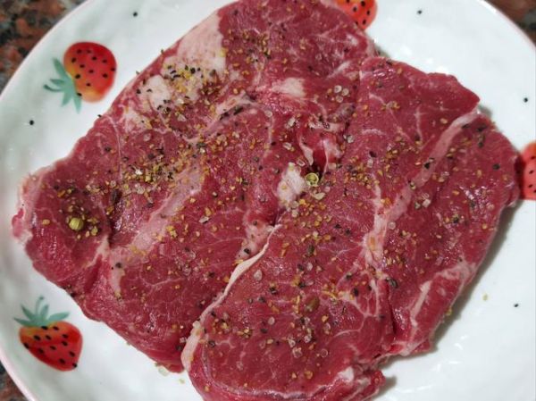 用什么腌制牛排会变嫩_牛排怎么腌才嫩-第3张图片-山城妙识 用什么腌制牛排会变嫩_牛排怎么腌才嫩-第3张图片-山城妙识