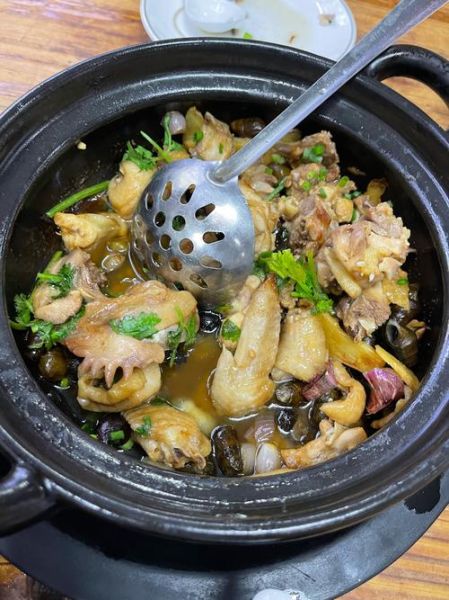 鸡火锅怎么做_鸡火锅底料怎么炒-第1张图片-山城妙识 鸡火锅怎么做_鸡火锅底料怎么炒-第1张图片-山城妙识