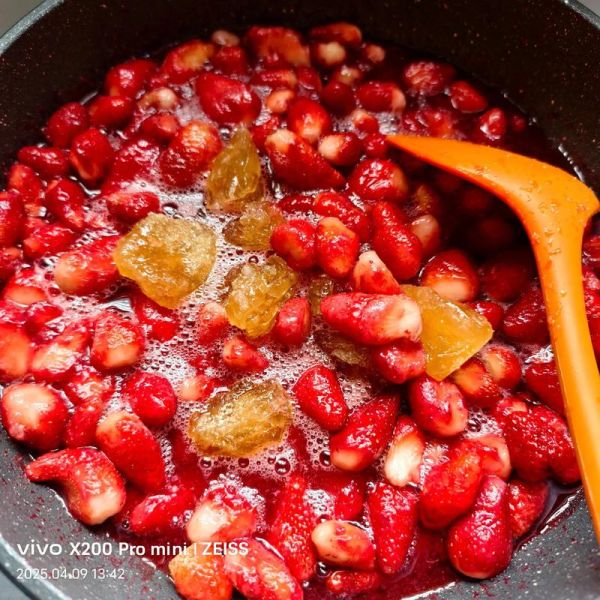 草莓酱怎么熬_草莓酱熬多久才浓稠-第2张图片-山城妙识