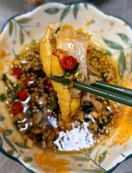 清蒸童子鸡块怎么做_清蒸童子鸡需要焯水吗-第3张图片-山城妙识