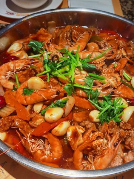 三汁焖锅加盟费多少钱_三汁焖锅加盟条件-第3张图片-山城妙识 三汁焖锅加盟费多少钱_三汁焖锅加盟条件-第3张图片-山城妙识