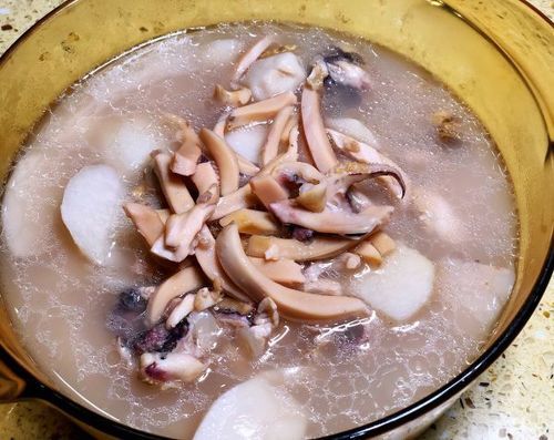 芋头墨鱼汤的做法窍门_芋头墨鱼汤怎么做好吃-第3张图片-山城妙识