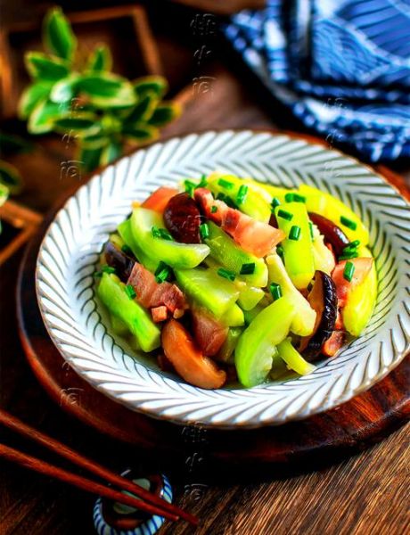 红烧瓠子怎么做_红烧瓠子需要焯水吗-第1张图片-山城妙识 红烧瓠子怎么做_红烧瓠子需要焯水吗-第1张图片-山城妙识