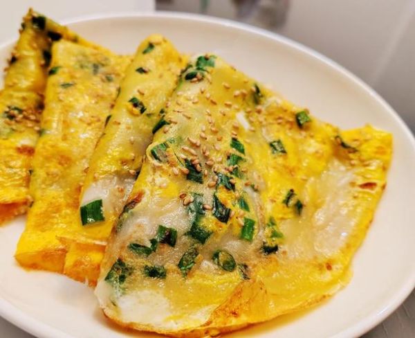 鸡蛋饼怎么和面_鸡蛋饼用什么面粉-第1张图片-山城妙识