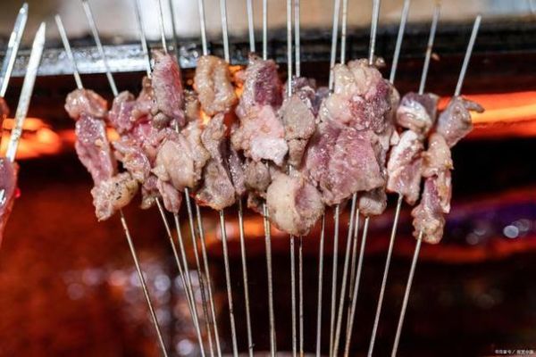 烤牛肉怎么腌制才嫩_烤牛肉用什么部位最好-第3张图片-山城妙识 烤牛肉怎么腌制才嫩_烤牛肉用什么部位最好-第3张图片-山城妙识