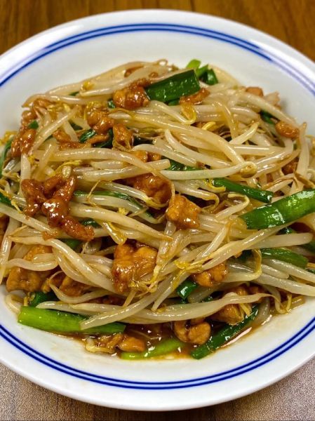 豆芽炒肉怎么做_豆芽炒肉热量高吗-第2张图片-山城妙识 豆芽炒肉怎么做_豆芽炒肉热量高吗-第2张图片-山城妙识