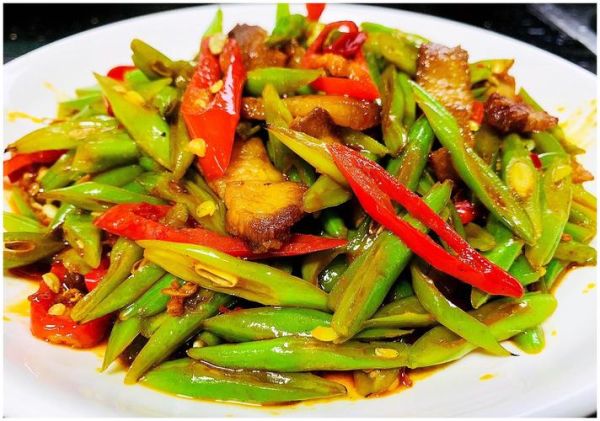 回锅肉炒什么配菜好吃_回锅肉炒什么蔬菜最经典-第3张图片-山城妙识