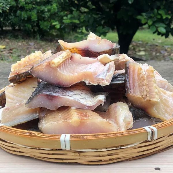 晒干的咸鱼怎么做好吃_咸鱼去咸技巧-第1张图片-山城妙识 晒干的咸鱼怎么做好吃_咸鱼去咸技巧-第1张图片-山城妙识