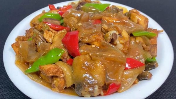 莱芜粉皮鸡怎么做_正宗做法秘诀-第1张图片-山城妙识 莱芜粉皮鸡怎么做_正宗做法秘诀-第1张图片-山城妙识