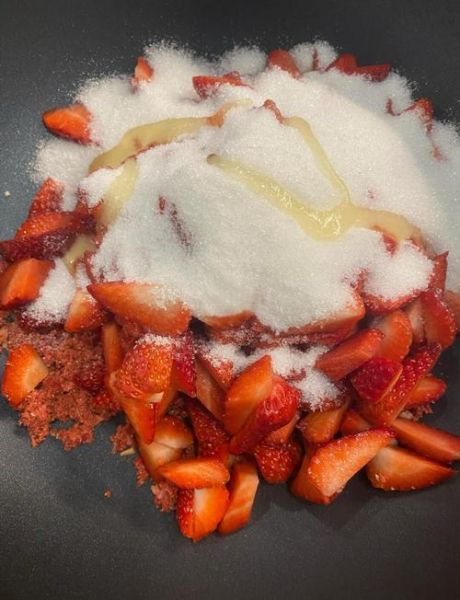 自制草莓酱的简单做法_草莓酱不放柠檬可以吗-第1张图片-山城妙识