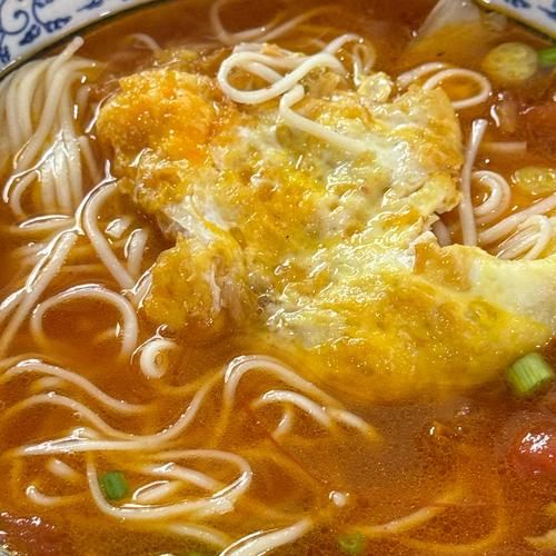 煎蛋面怎么做才好吃_煎蛋面需要哪些调料-第1张图片-山城妙识
