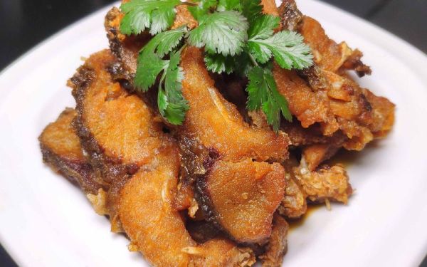 五香熏鱼怎么做才酥_五香熏鱼腌制多久入味-第1张图片-山城妙识 五香熏鱼怎么做才酥_五香熏鱼腌制多久入味-第1张图片-山城妙识