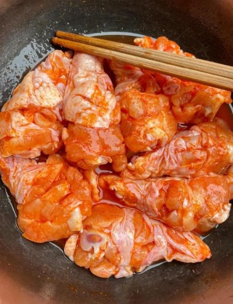 面包糠炸鸡翅根怎么做_炸鸡翅根酥脆不掉皮-第1张图片-山城妙识 面包糠炸鸡翅根怎么做_炸鸡翅根酥脆不掉皮-第1张图片-山城妙识