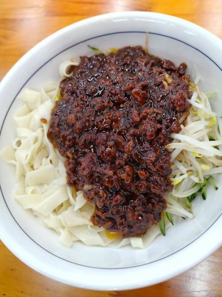 炸酱拌面怎么做_炸酱拌面最正宗的做法-第2张图片-山城妙识 炸酱拌面怎么做_炸酱拌面最正宗的做法-第2张图片-山城妙识