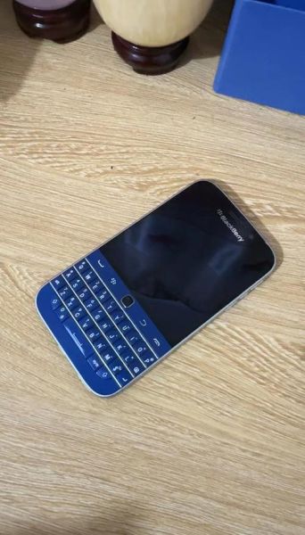 黑莓q20值得买吗_黑莓q20和q30区别-第1张图片-山城妙识 黑莓q20值得买吗_黑莓q20和q30区别-第1张图片-山城妙识