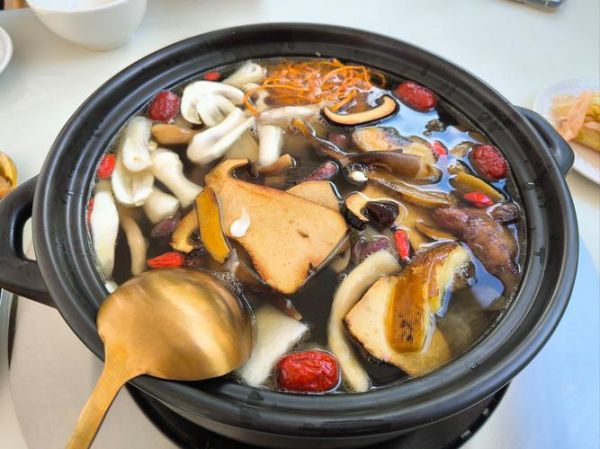 蘑菇煲汤食谱大全_蘑菇汤怎么煲才好喝-第3张图片-山城妙识