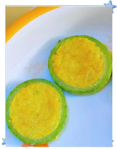 西葫芦素馅饼怎么和面_西葫芦素馅饼的家常做法-第2张图片-山城妙识