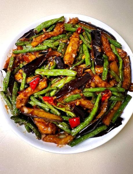 豇豆茄子怎么做才好吃_川菜版豇豆茄子做法详解-第1张图片-山城妙识